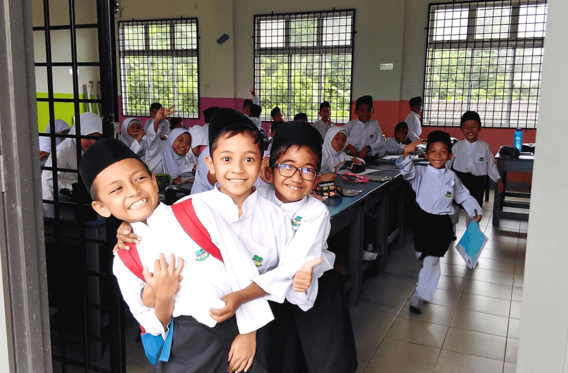 Teaching Children On How to Make Friends At School