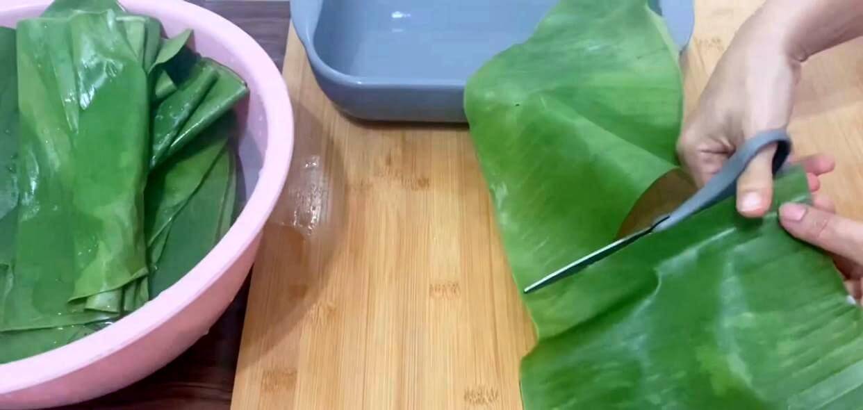 Lepat Pisang (Steamed Banana Packets) are A Healthy Dessert