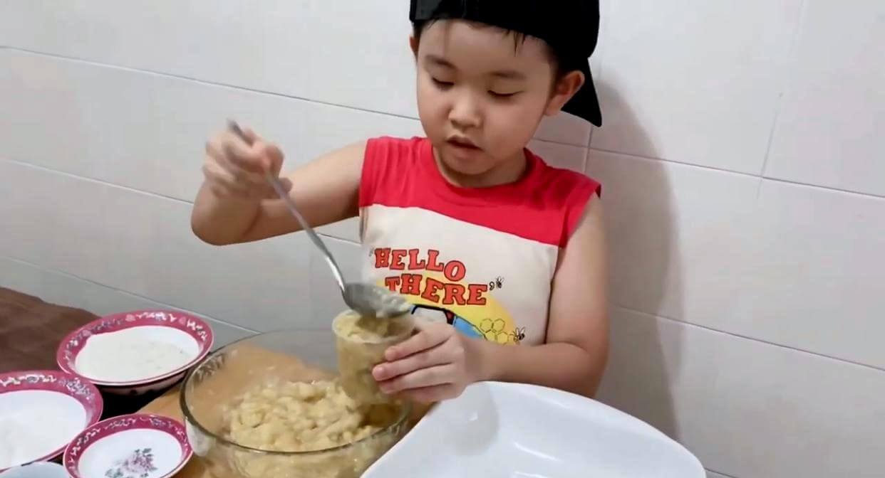 Lepat Pisang (Steamed Banana Packets) are A Healthy Dessert