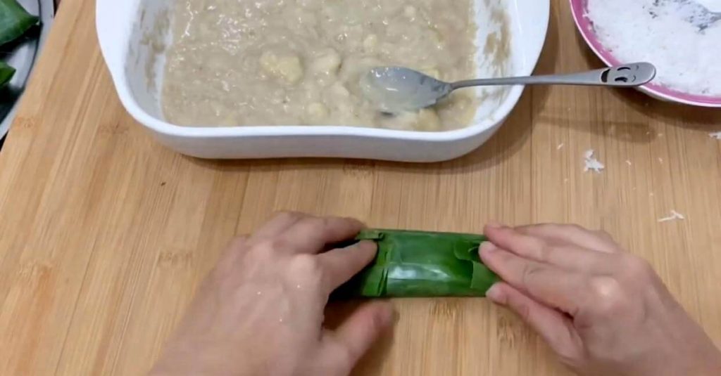 Lepat Pisang (Steamed Banana Packets) are A Healthy Dessert