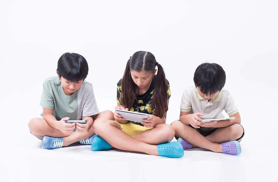 Perfect Posture: How to Stop Your Kids from Slouching | Motherhood Malaysia