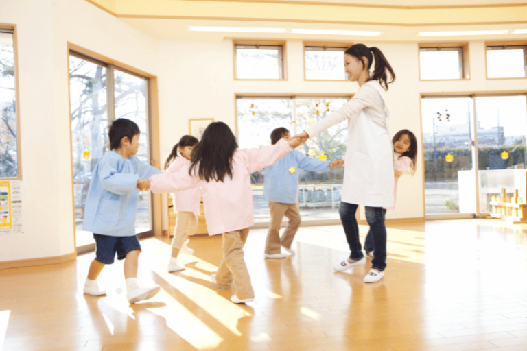 Circle Games For Kids: Fun Ways to Play in a Ring | Motherhood Malaysia