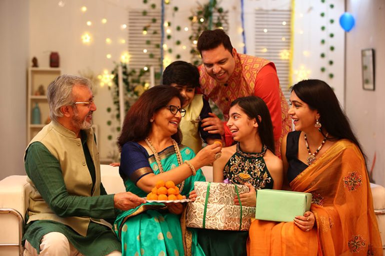 Deepavali: The Story Behind the Festival of Lights | Motherhood Malaysia