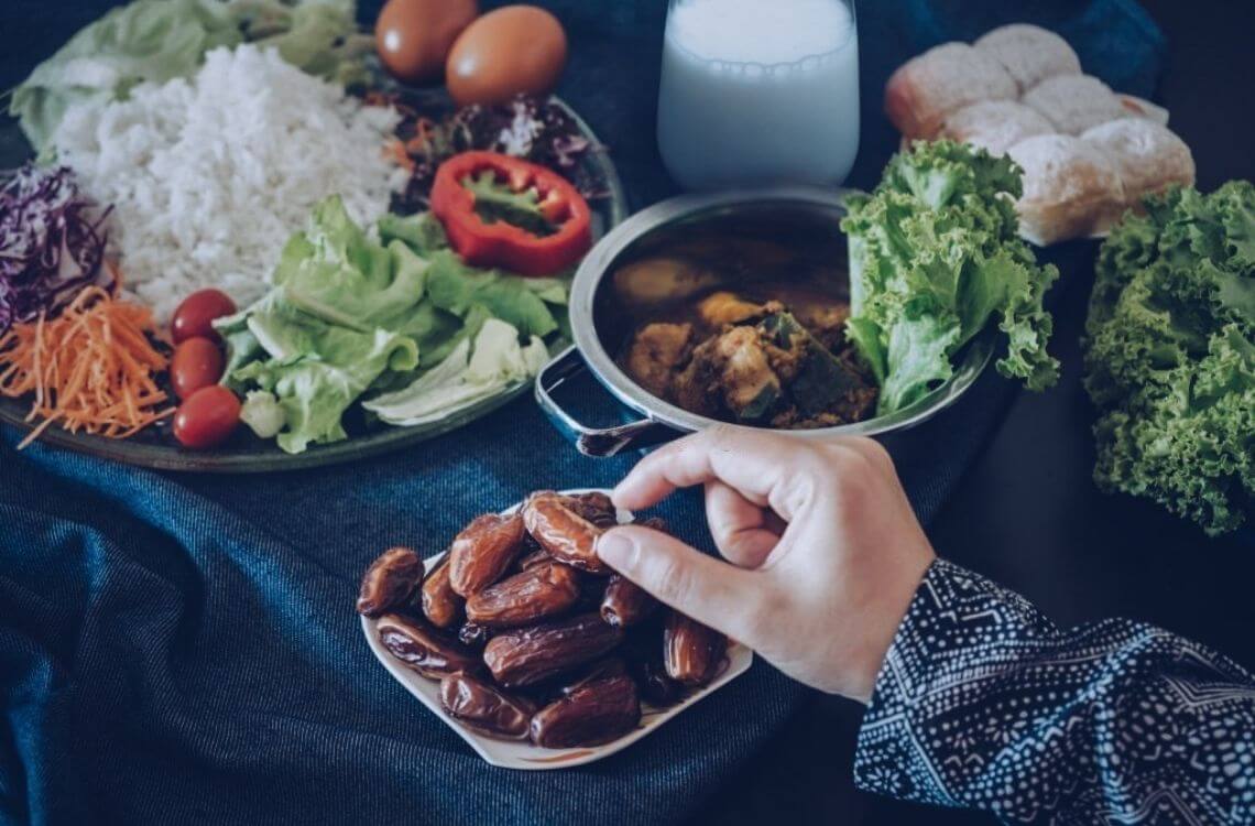 Tips Untuk Si Manja Kekal Bertenaga Dari Sahur ke Iftar