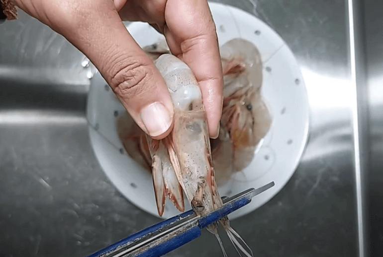 Cara Siang Udang Mengikut Saiz, Senang Dan Cepat! (2026)