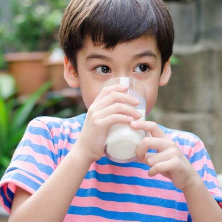 Pemakanan Anak Kecil: Senarai Produk Tenusu untuk Kanak-Kanak
